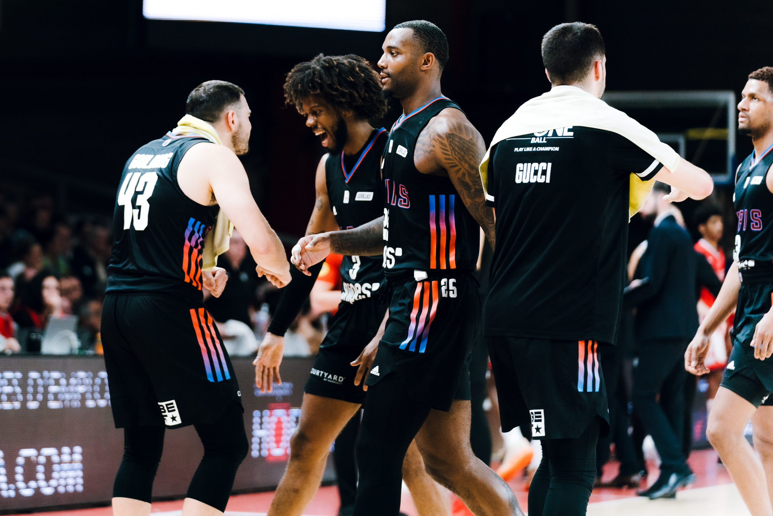 Paris s'impose à Cholet sans trembler - Paris Basketball