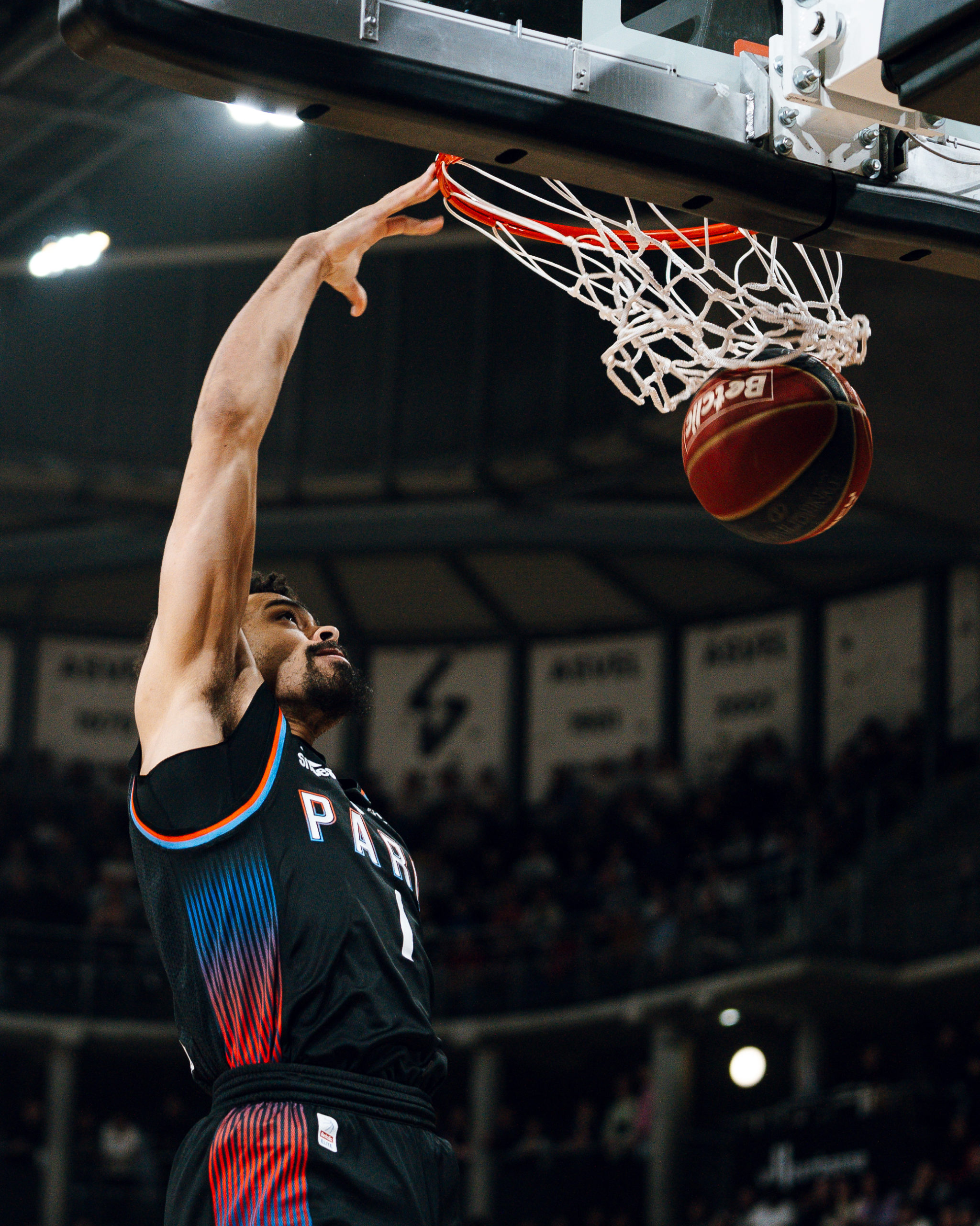 A 20/20 night for Paris - Paris Basketball