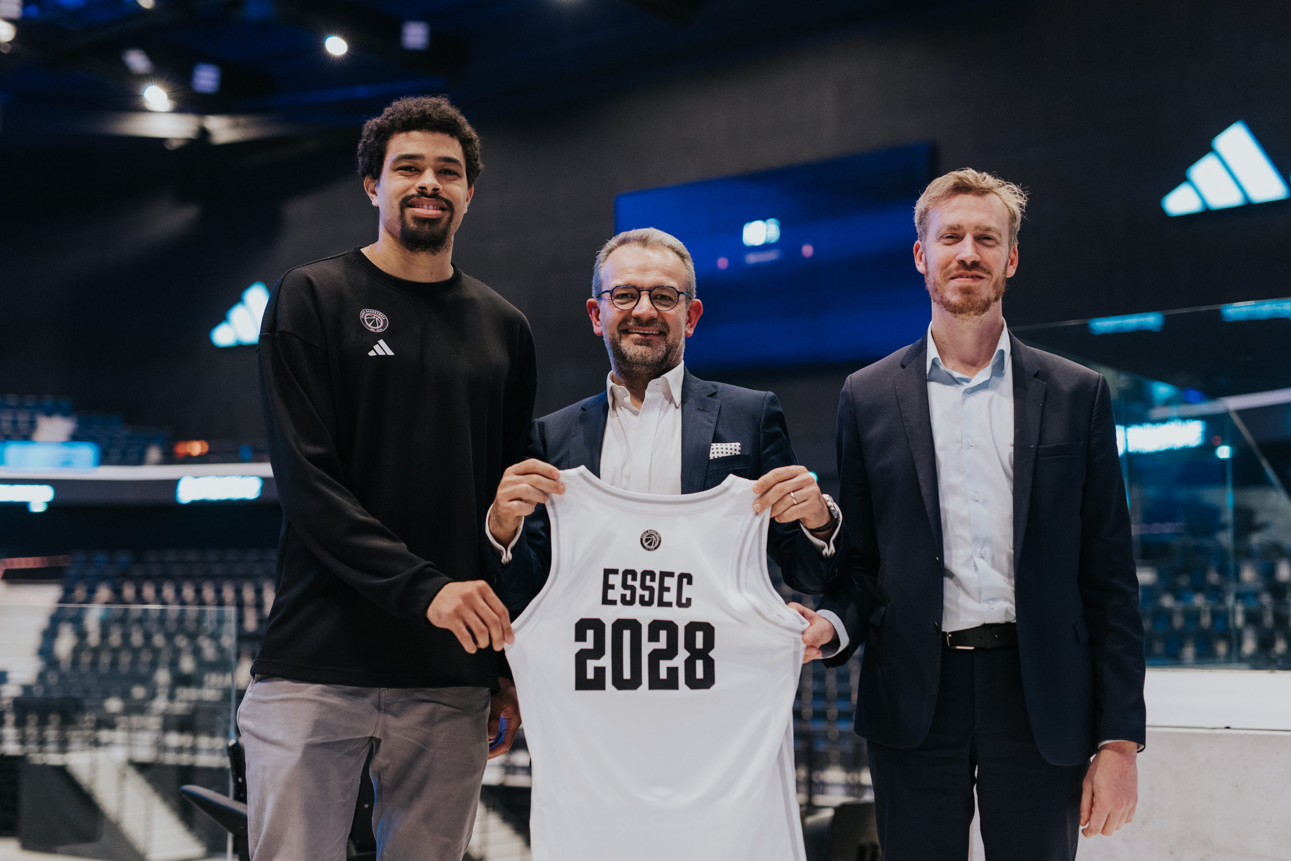 L’ESSEC Business School, nouveau partenaire du Paris Basketball - Paris ...