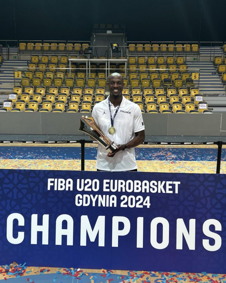 Les U20 et Kindoki champions d’Europe ! - ParisBasketball