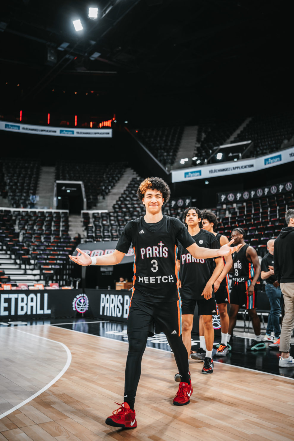 Kareem Abdul Jabbar : le pivot légendaire qui a révolutionné la NBA ...